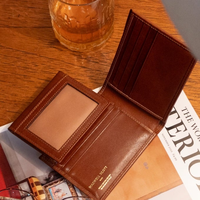 Best Luxury Men’s Leather Wallets | Italian Craftsmanship | Maxwell–Scott