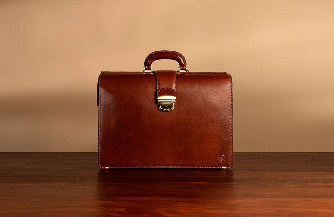 Basilio Large Leather Lawyer Briefcase | Men’s Business Case - Maxwell ...
