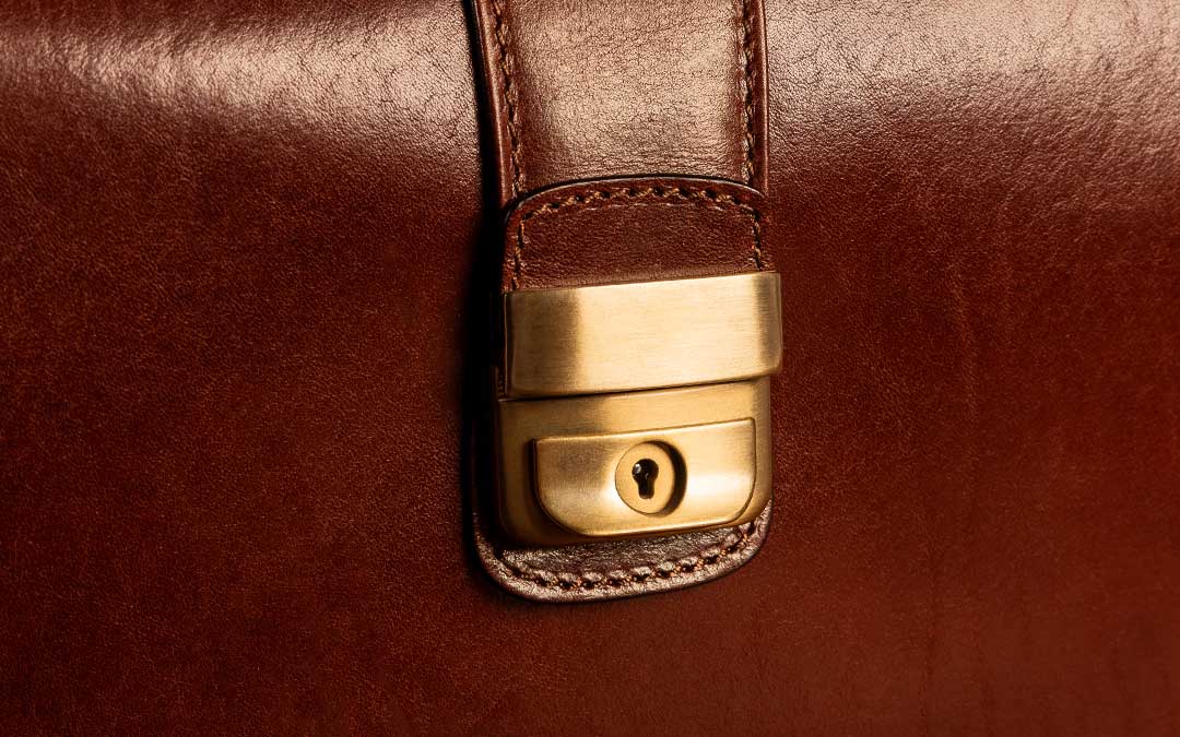 Basilio Men’s Italian Leather Lawyer’s Briefcase - Maxwell-Scott